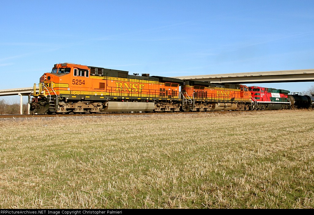 BNSF 5254, BNSF 4389, and FXE 4665